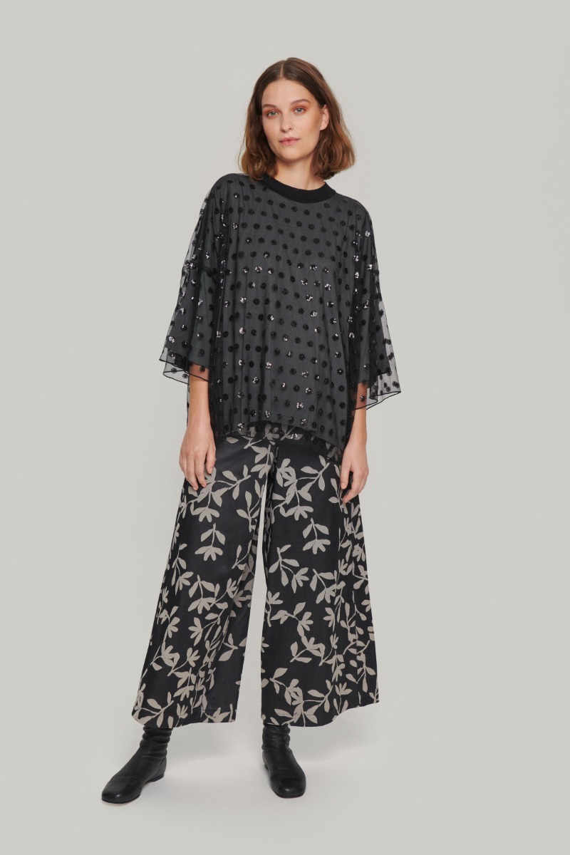 Embroidery mesh blouse